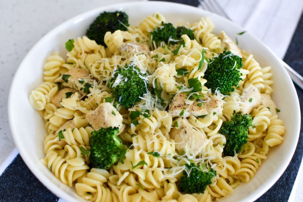 Chicken Broccoli Scampi Without Wine - Thyme For The Table