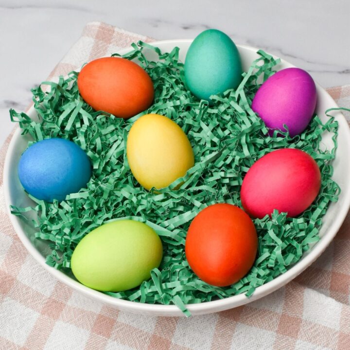 Easy DIY Easter Egg Dye - Thyme For The Table